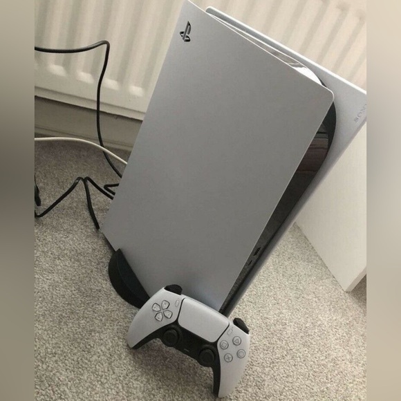 Video Games & Consoles | Neatly Used Ps5 Console With Controller Still ...
